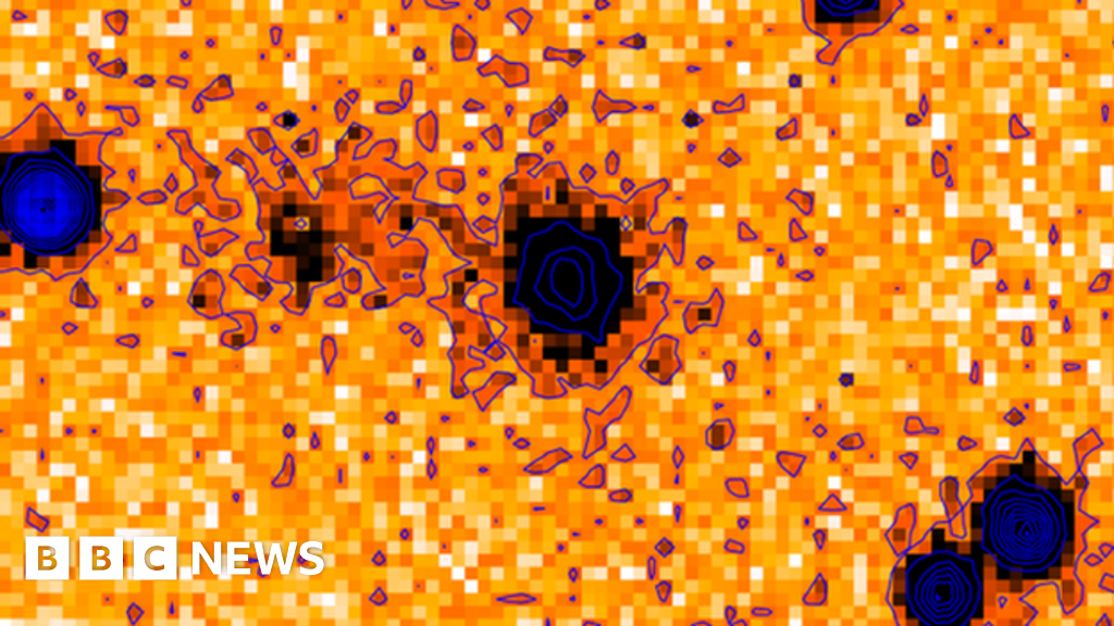 Radio flash tracked to faraway galaxy - BBC News