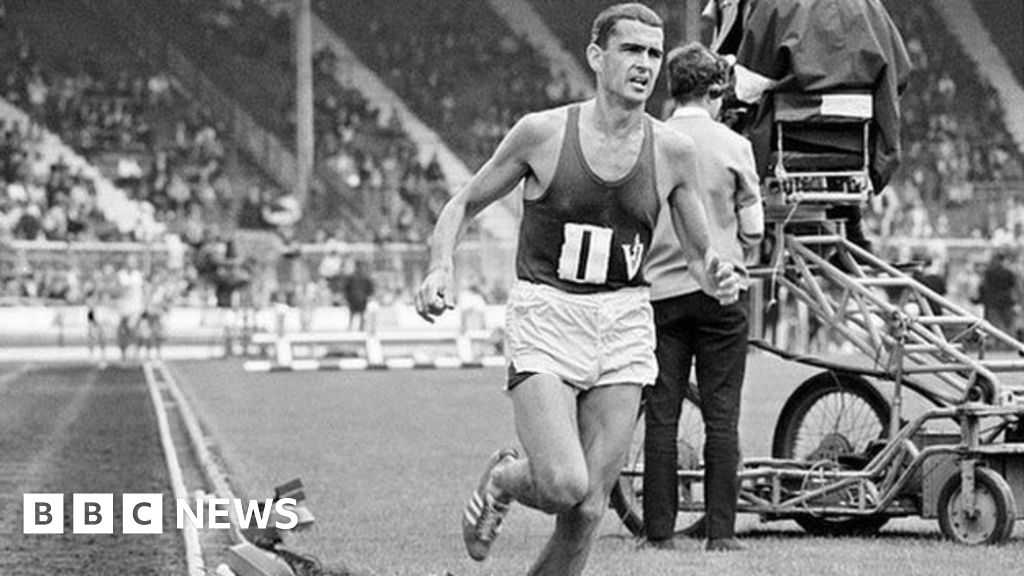 Australian running legend Ron Clarke dies at 78 - BBC News