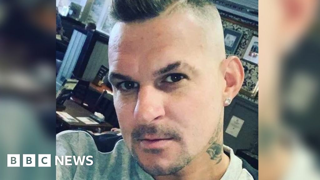 Winchester: Mum pays tribute to 'darling son' after fatal crash - BBC News