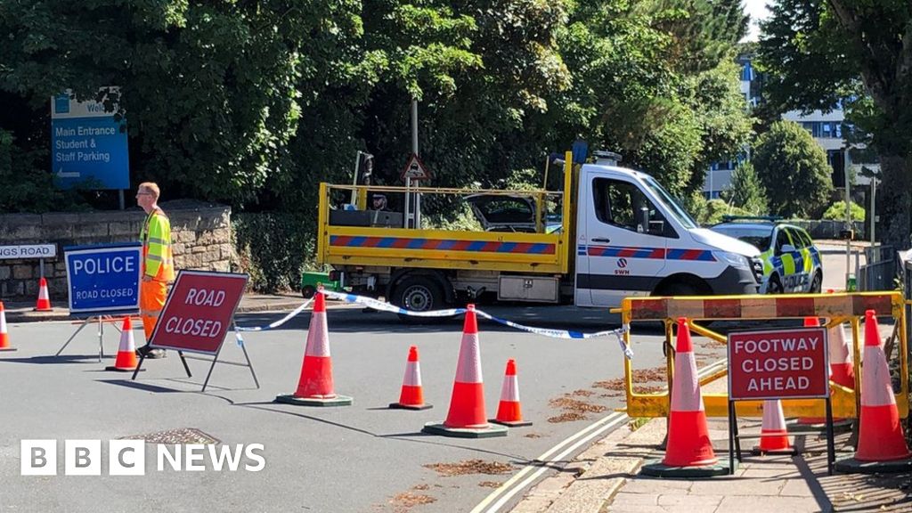 Plymouth crash: Motorcyclist aged in 40s dies - BBC News