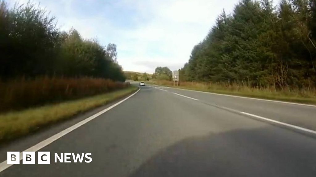 'Crazy driving' on north Wales' so-called 'Evo-Triangle' - BBC News