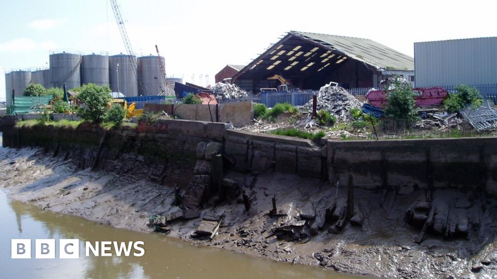 River Hull flood defence work to begin in autumn - BBC News