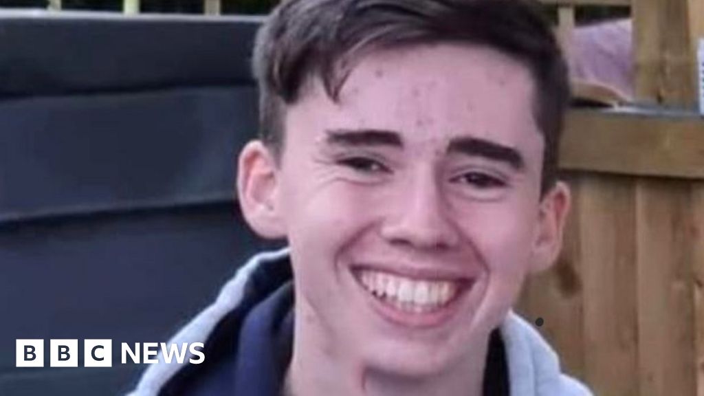 Newtown: Tribute to Owen Bennett, 18, after car crash death
