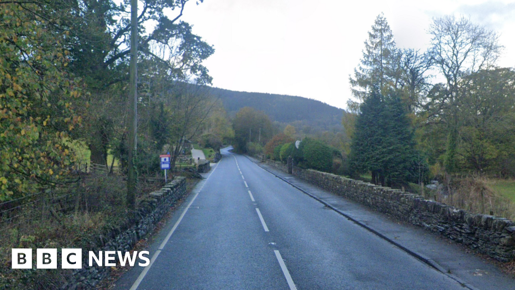 Llangollen A5: Man dies after car involved in crash with bus - BBC News