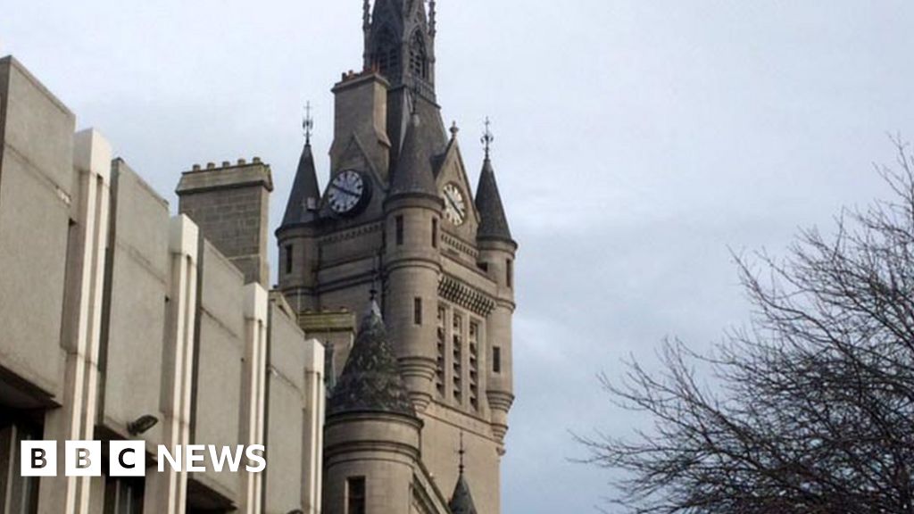 Aberdeen Town House clock tower repairs could be more than £4.3m - BBC News