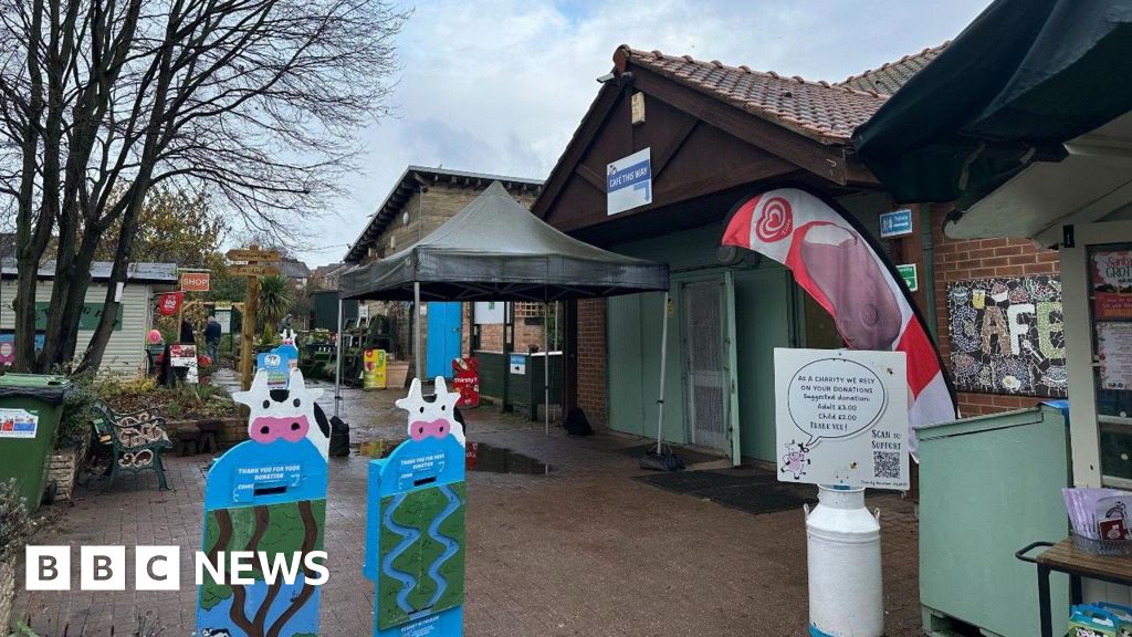 Nottingham farm to get heating back after six months - BBC News