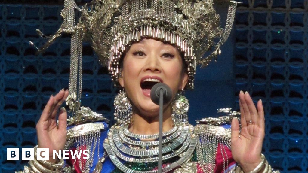 China deploys folk singer to disputed Spratly Islands - BBC News