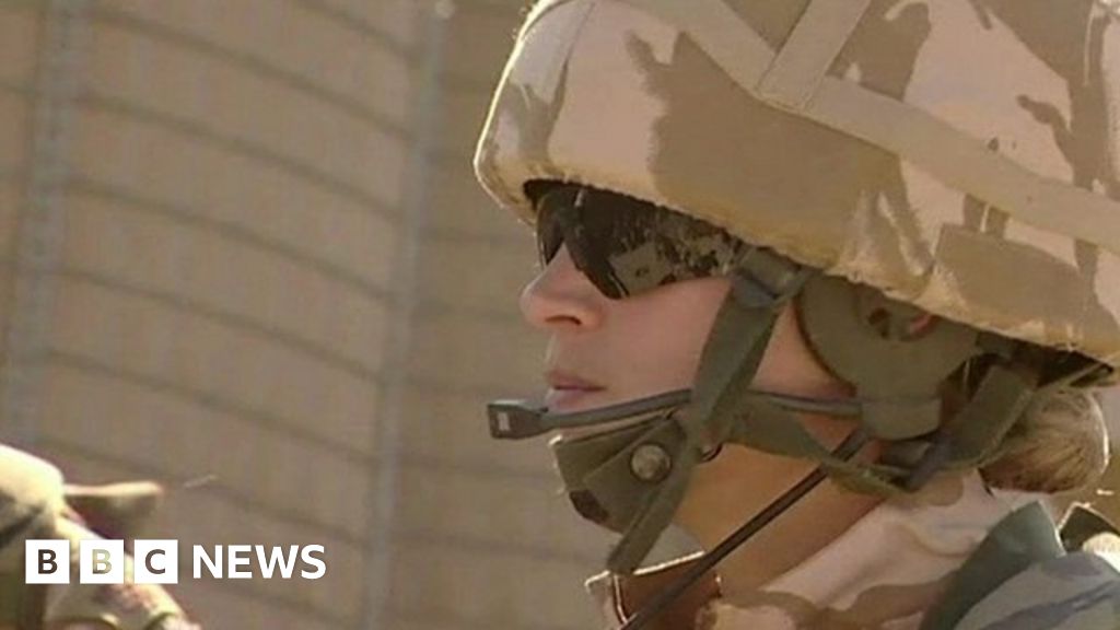 Army sexual harassment 'totally unacceptable' - BBC News