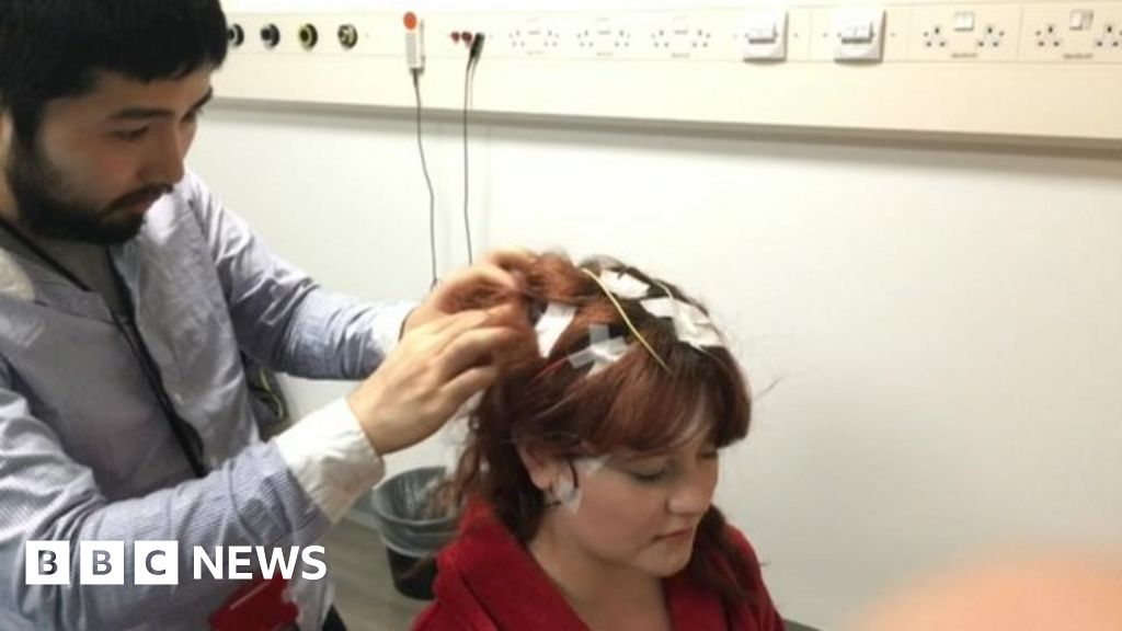 Cardiff Uni: Sleep engineering can help brain health - BBC News