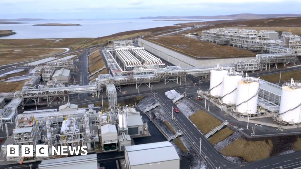Total's Shetland Gas Plant officially opened - BBC News