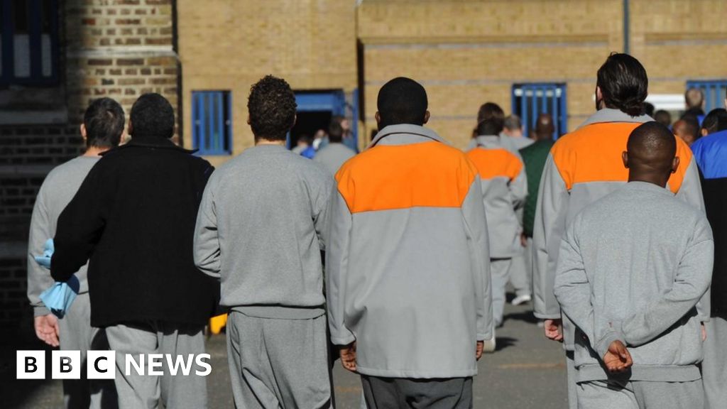 Minorities more likely to be jailed for drug dealing, study suggests