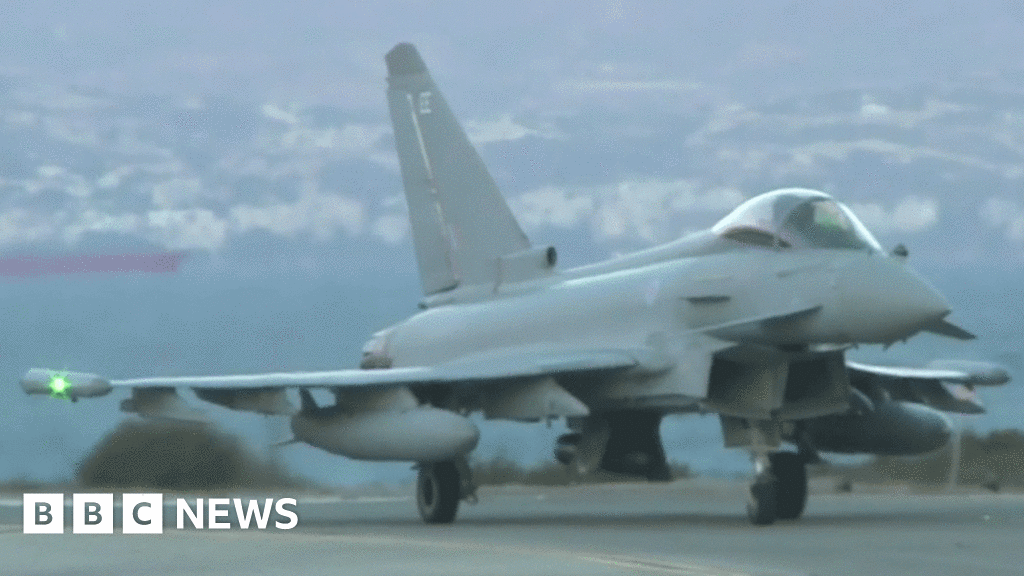 Nicola Sturgeon sends 'good wishes' to RAF - BBC News