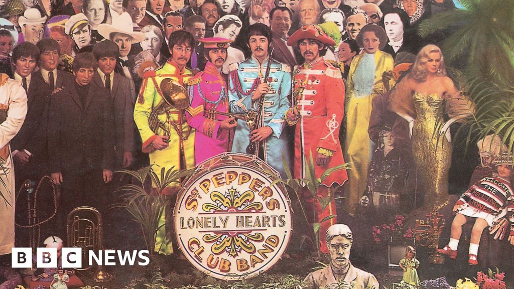 V&A to display George Harrison's Sgt Pepper suit - BBC News