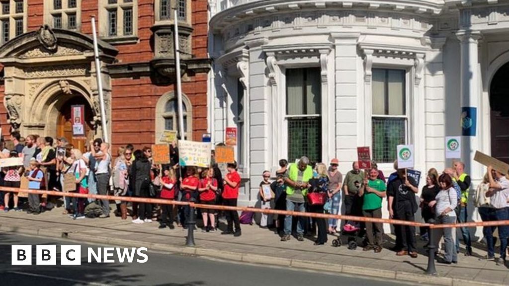 Manx school children join global climate change protest