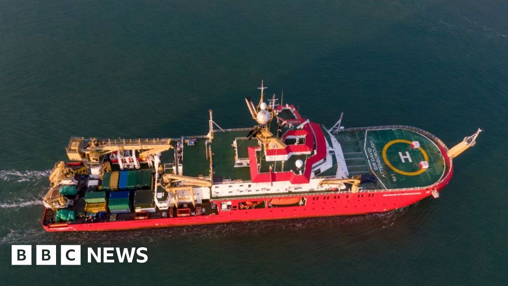 RRS Sir David Attenborough: 'Boaty McBoatface' ship docks in Belfast ...