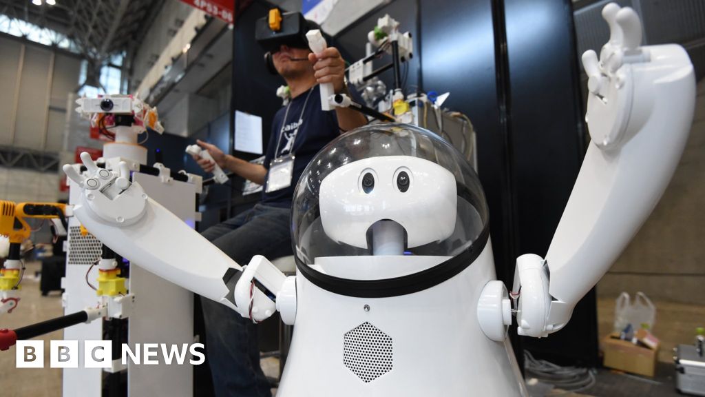 North and Midlands 'most likely to lose out to robots' - BBC News