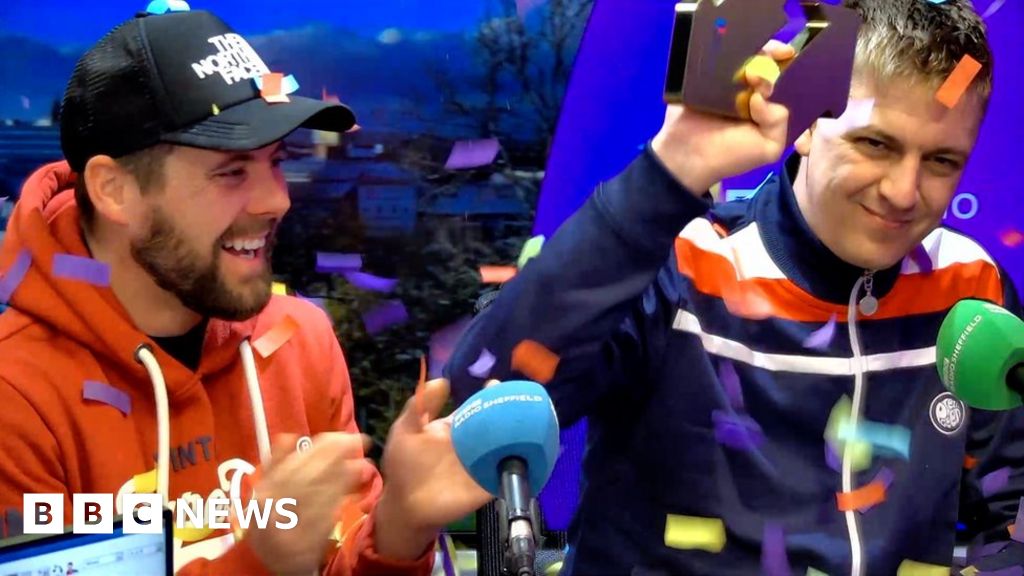 The Reytons: Unsigned Rotherham band on music without labels - BBC News