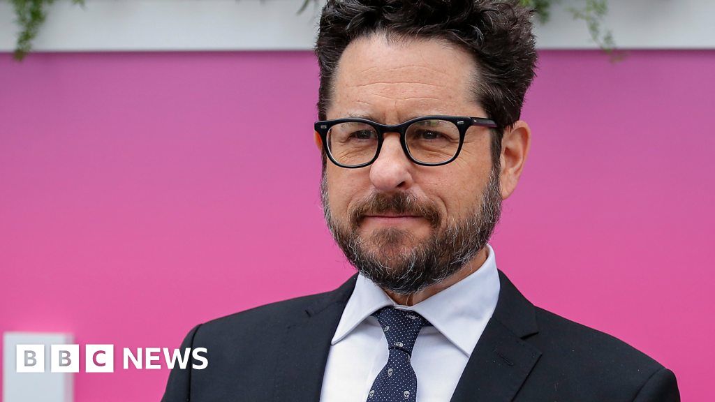 JJ Abrams: 'Harvey Weinstein can't be a lone operator' - BBC News