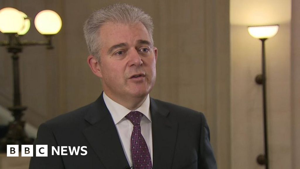 NI political crisis: Early Stormont election ruled out by NI secretary