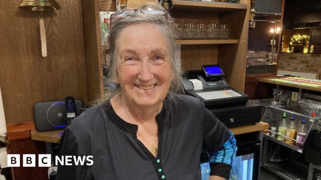 Flooded Tirley pub reopens after community clean-up - BBC News