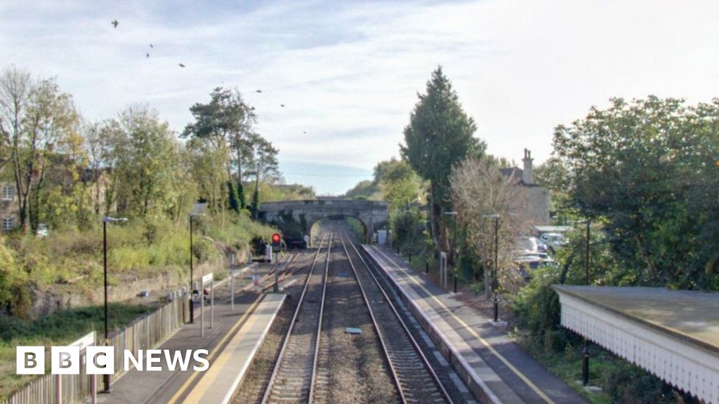 Gloucestershire: Unexploded wartime bomb found near railway