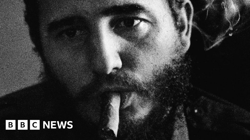 Fidel Castro: Cuba president as a world icon - BBC News