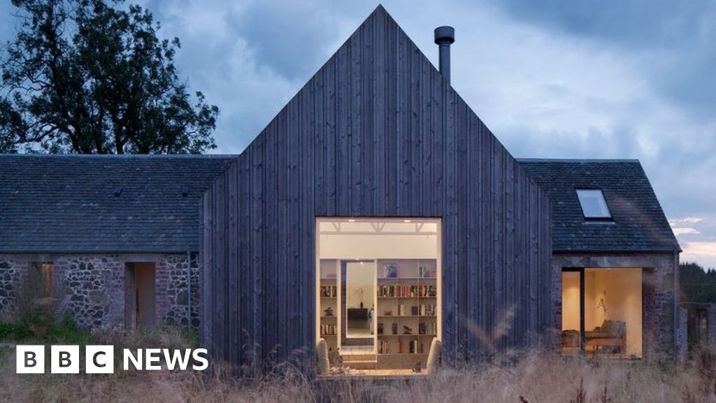Four finalists battle for Scottish building of the year - BBC News