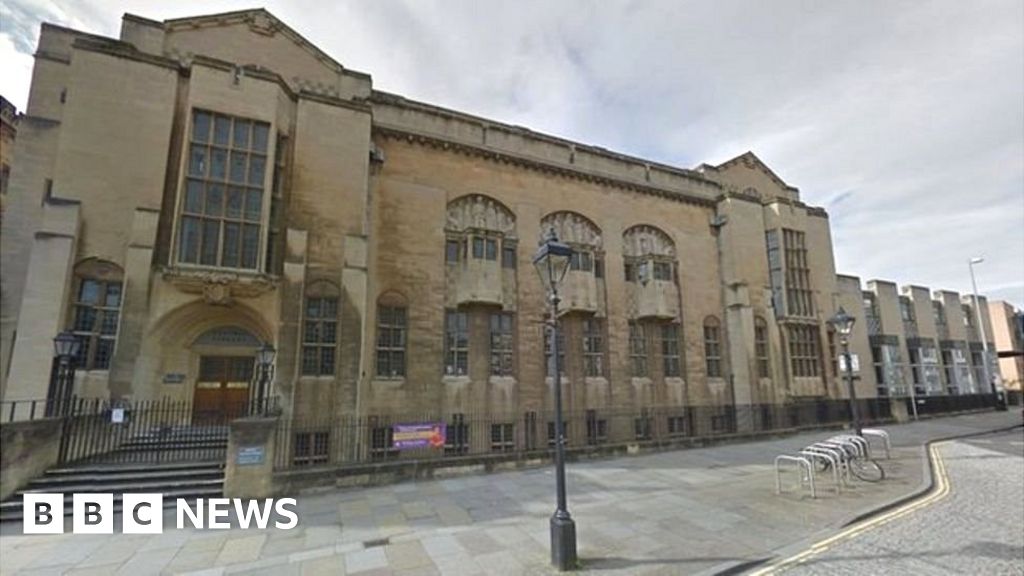 Bristol's Central Library could move to save cash - BBC News