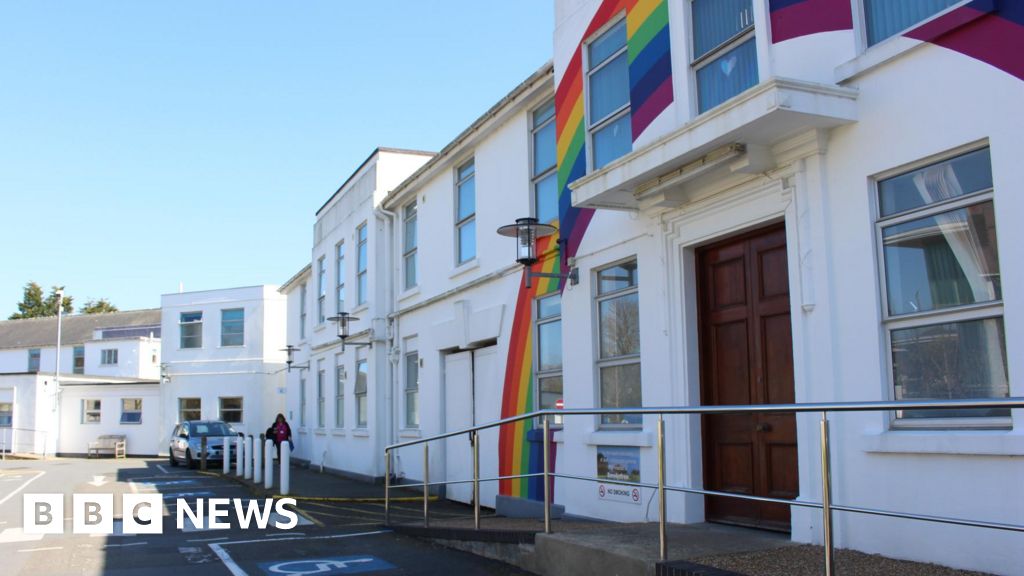Guernsey PEH set to use 3% of island's electricity