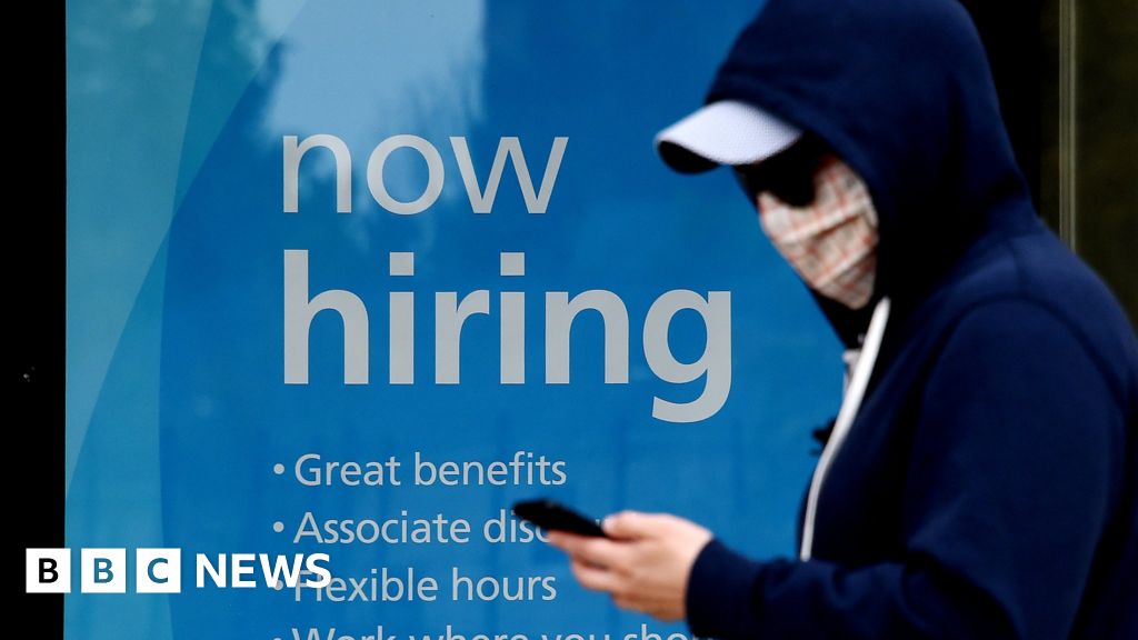 US jobless claims below 1m for first time since March - BBC News