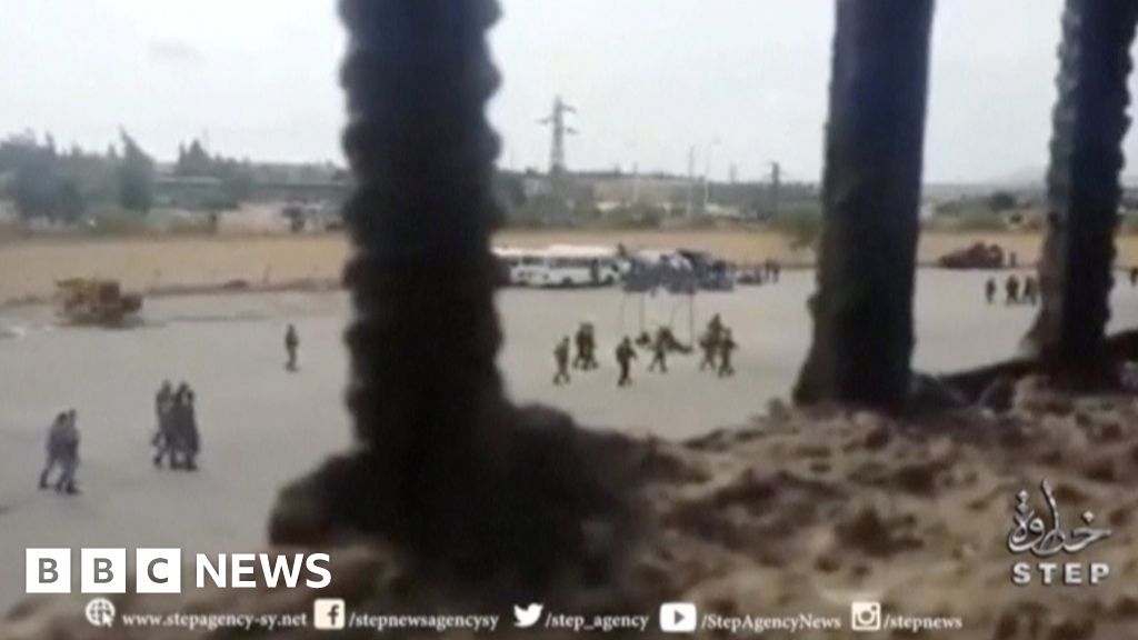 Syria conflict: 'Deal reached' to end Hama prison mutiny - BBC News