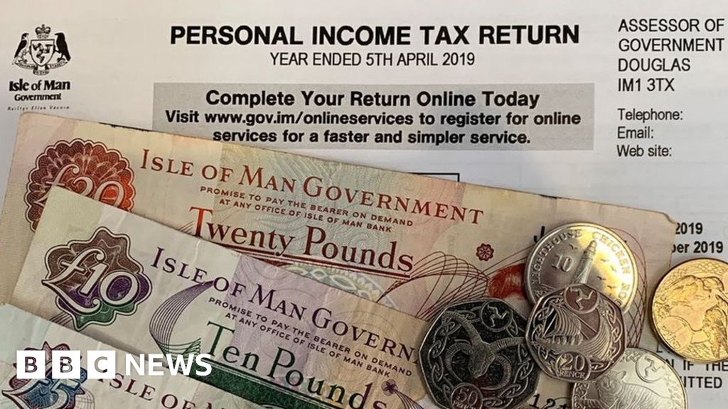 Half of Manx people yet to submit 2018/19 tax returns