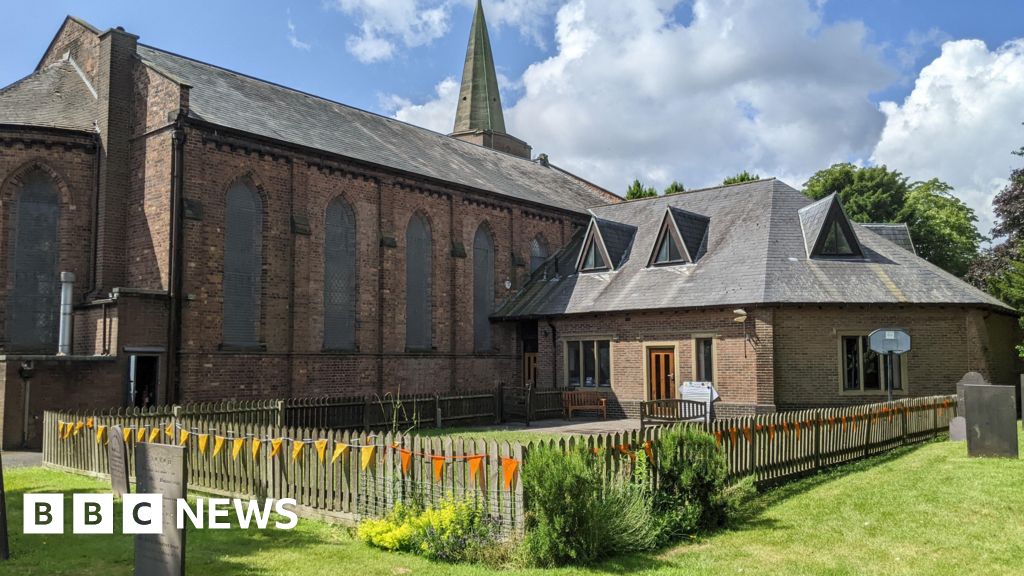 Nuneaton church given grant to repair leaking tower - BBC News