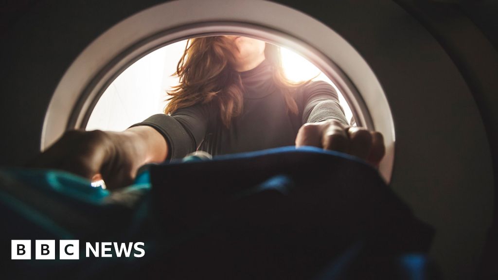 Plastic pollution: Washed clothing's synthetic mountain of 'fluff ...