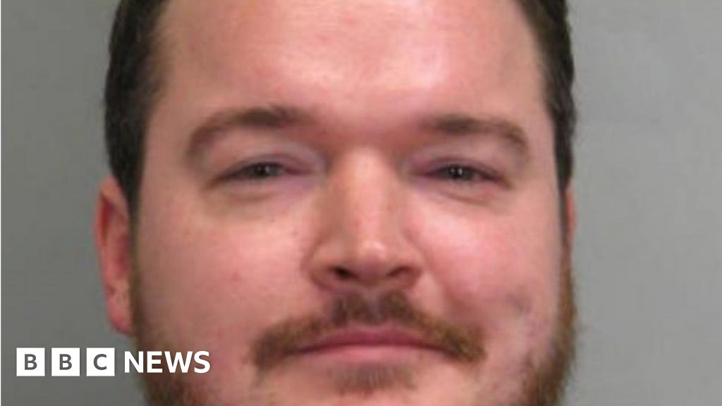 Man's face bitten 'in anti-Muslim attack' at Virginia car park - BBC News