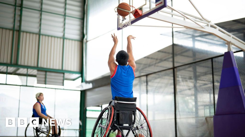 Disability Festival in Birmingham for first time - BBC News