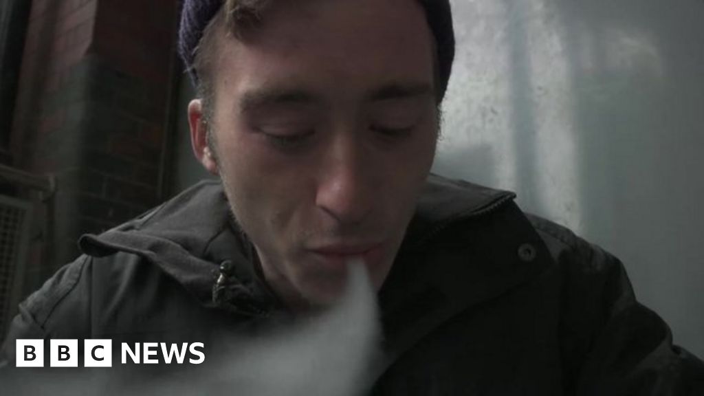 Legal high 'Spice' gave addict a cardiac arrest - BBC News