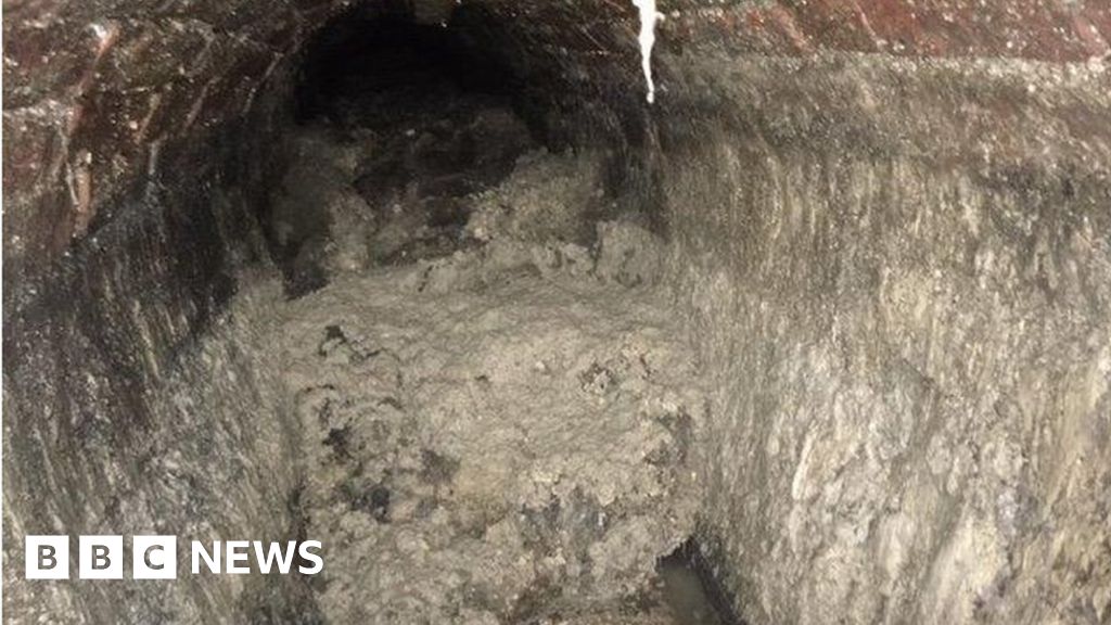 Cardiff sewer fat weighing 800 tonnes removed - BBC News