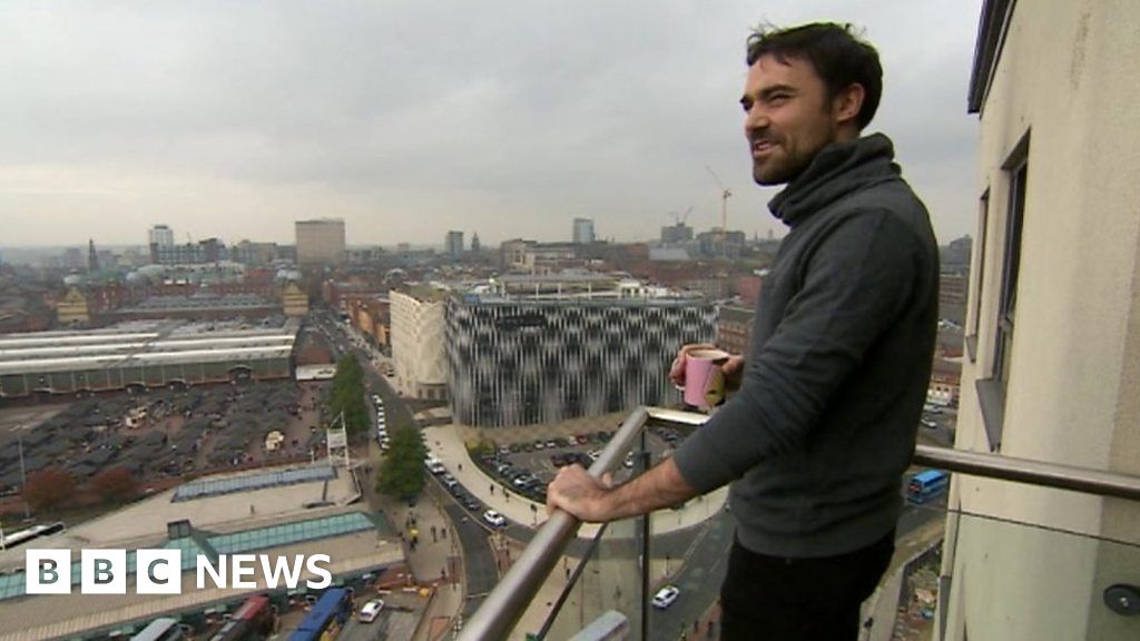 Grenfell Tower: Unsafe cladding 'still affects thousands'