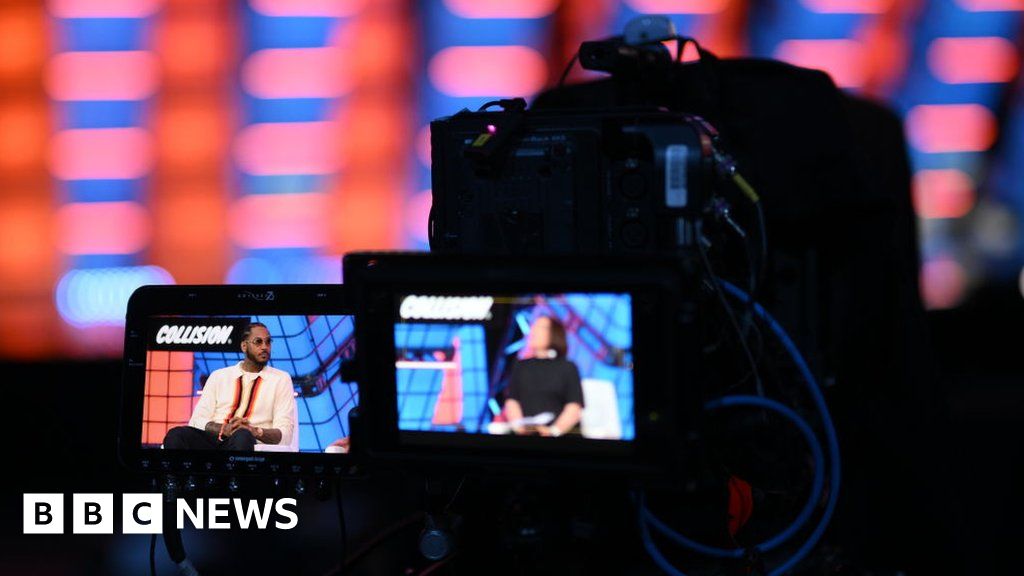 Canada media guide - BBC News