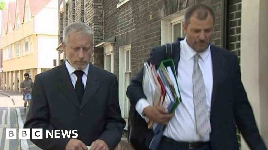 Essex fireman Mark Wilson denies indecent assault - BBC News