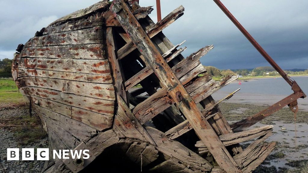 Digital 'dig' puts archaeology online - BBC News