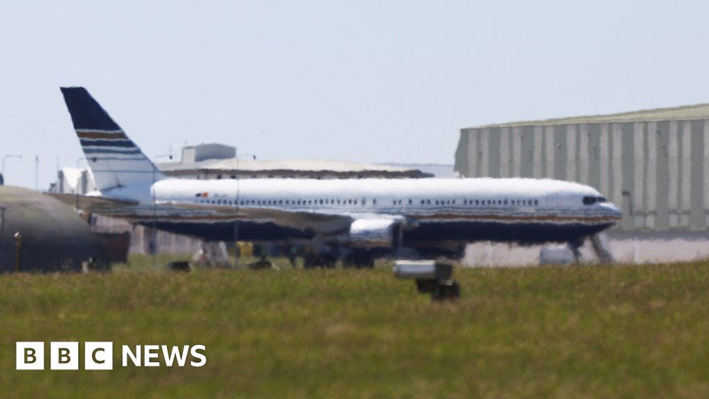 Rwanda asylum plan: Flight due to depart as legal bids fail - BBC News