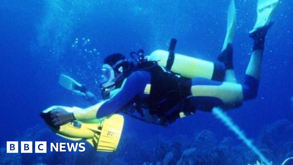 Stephen O'Malley: 'Choke' death diver case to be reviewed - BBC News