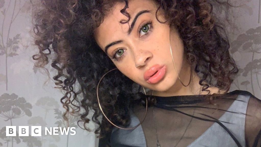 Model's call for bowel illnesses to be NHS priority