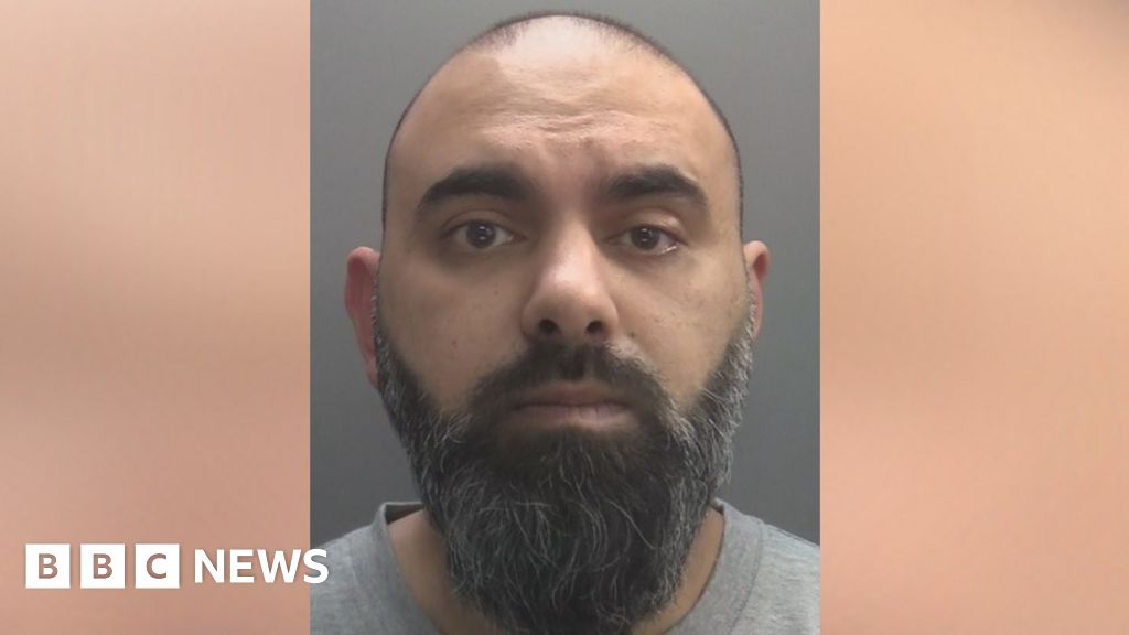 Leicester man posed as taxi driver before raping woman - BBC News