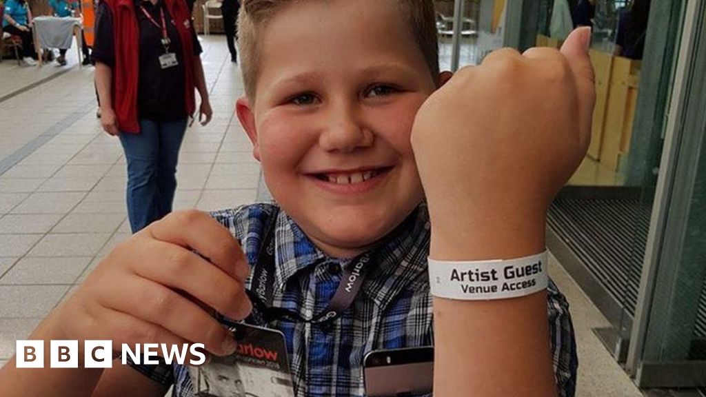 Boy attends gig as Gary Barlow's guest after missing out on tickets