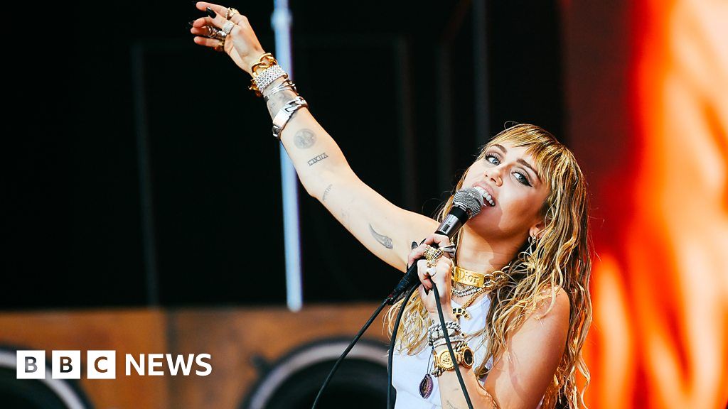 Wrecking Ball Miley Cyrus