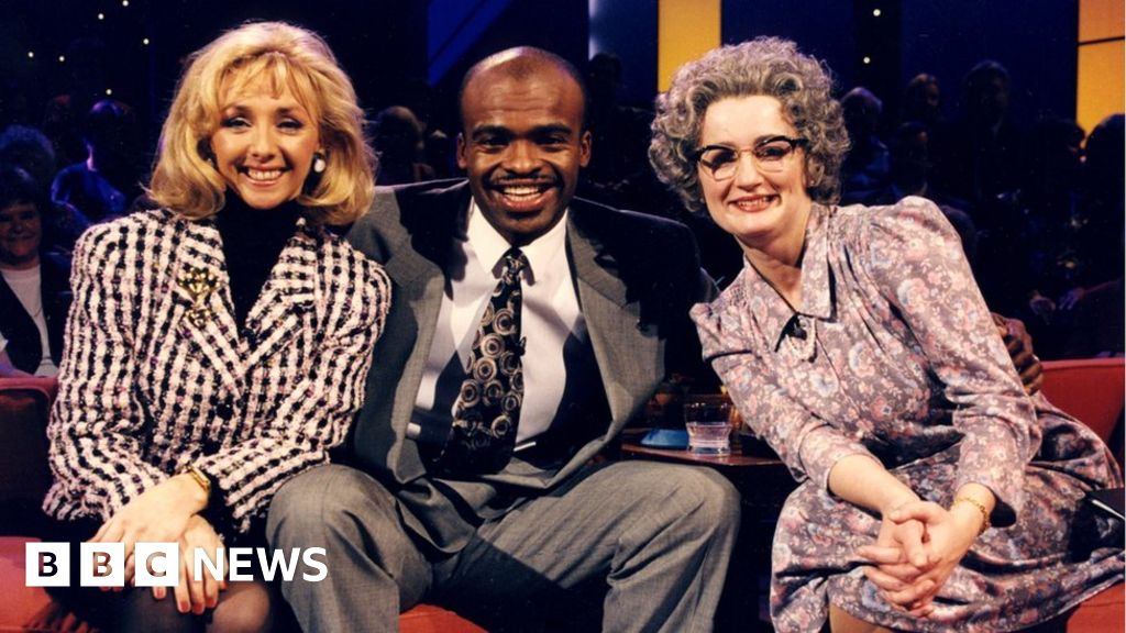 Kriss Akabusi: 'Heaven must be having one hell of a party' - BBC News