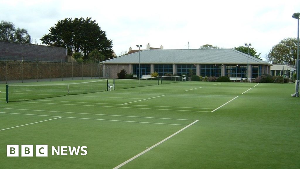 Flats plan approved for Kings Club in Guernsey - BBC News